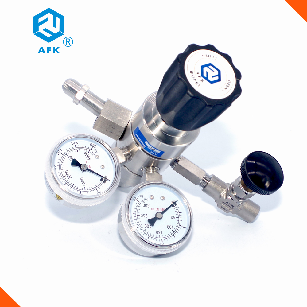 China High Pressure 220bar 2 Stage Nitrogen Regulators With Needle ...